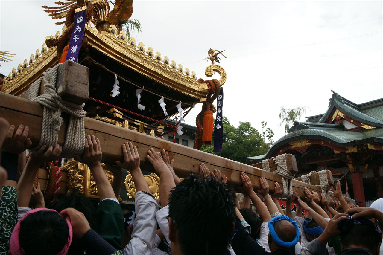 Haneda Festival: traditional fishermen’s prayers in the shadow of jets ...