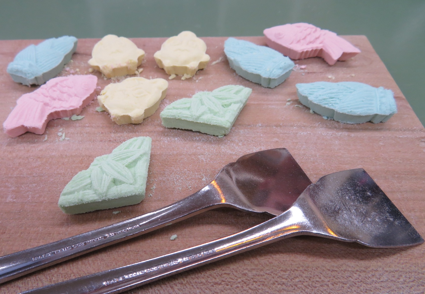 How Sweet It Is! Making wasanbon tea sweets – Jigsaw Japan